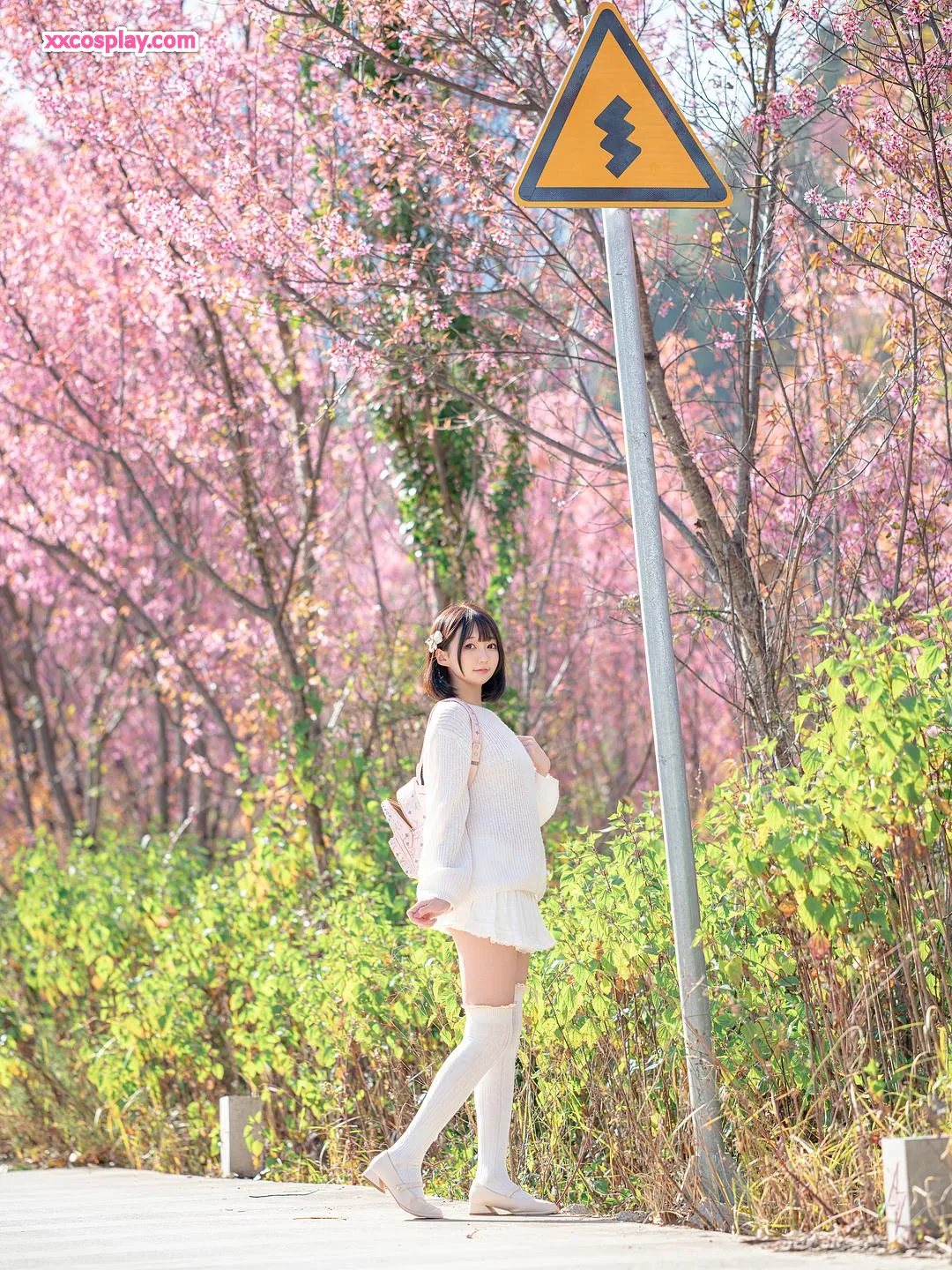 Mimpi Bunga Sakura Nagesa魔物喵 | xxcosplay